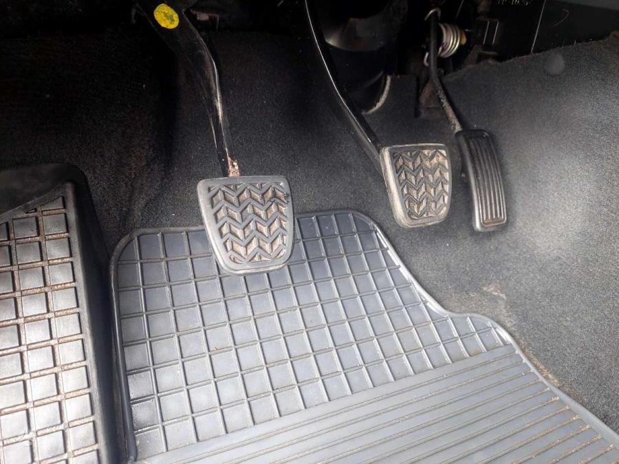 Toyota Avensis 2008 Kauņa, ar dzinēja tilpumu 2.00 L un nobraukumu 137 tūkst. km par 3900 €, foto 18 vietnē AUTOMOTO.COM.LV