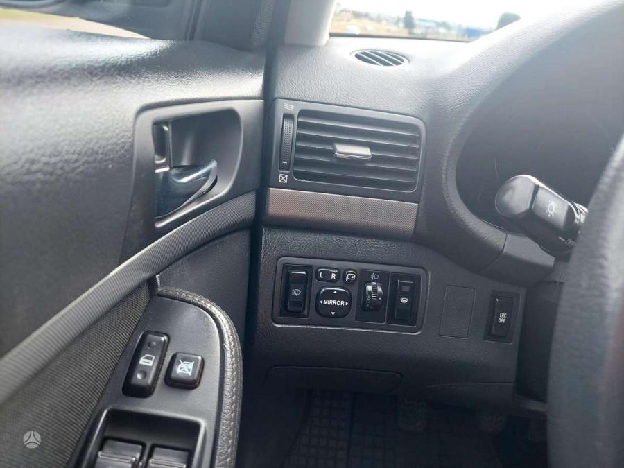 Toyota Avensis 2008 Kauņa, ar dzinēja tilpumu 2.00 L un nobraukumu 137 tūkst. km par 3900 €, foto 24 vietnē AUTOMOTO.COM.LV