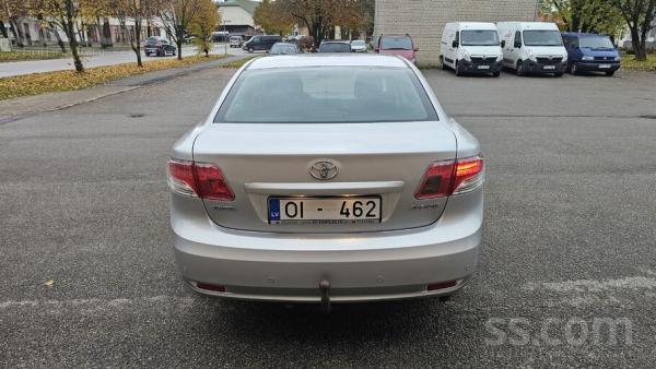 Toyota Avensis 2009 in Limbazi, with an engine capacity of 2.20 L and mileage of 168 thousand km for 5500 €, photo 6 on AUTOMOTO.COM.LV