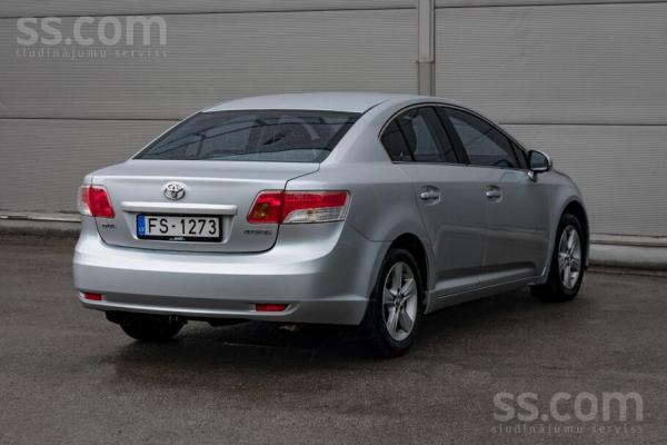 Toyota Avensis 2009 in Riga, with an engine capacity of 2.00 L and mileage of 0 thousand km for 5490 €, photo 4 on AUTOMOTO.COM.LV