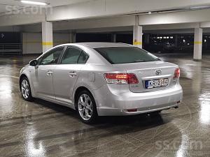 Toyota Avensis 2009 in Riga, with an engine capacity of 2.20 L and mileage of 0 thousand km for 4400 €, photo 4 on AUTOMOTO.COM.LV