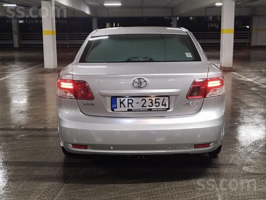 Toyota Avensis 2009 in Riga, with an engine capacity of 2.20 L and mileage of 0 thousand km for 4400 €, photo 5 on AUTOMOTO.COM.LV