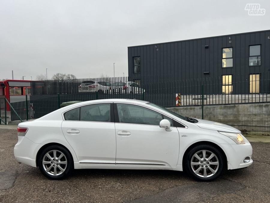 Toyota Avensis 2009 Klaipėda, ar dzinēja tilpumu 2.20 L un nobraukumu 395 tūkst. km par 3000 €, foto 3 vietnē AUTOMOTO.COM.LV