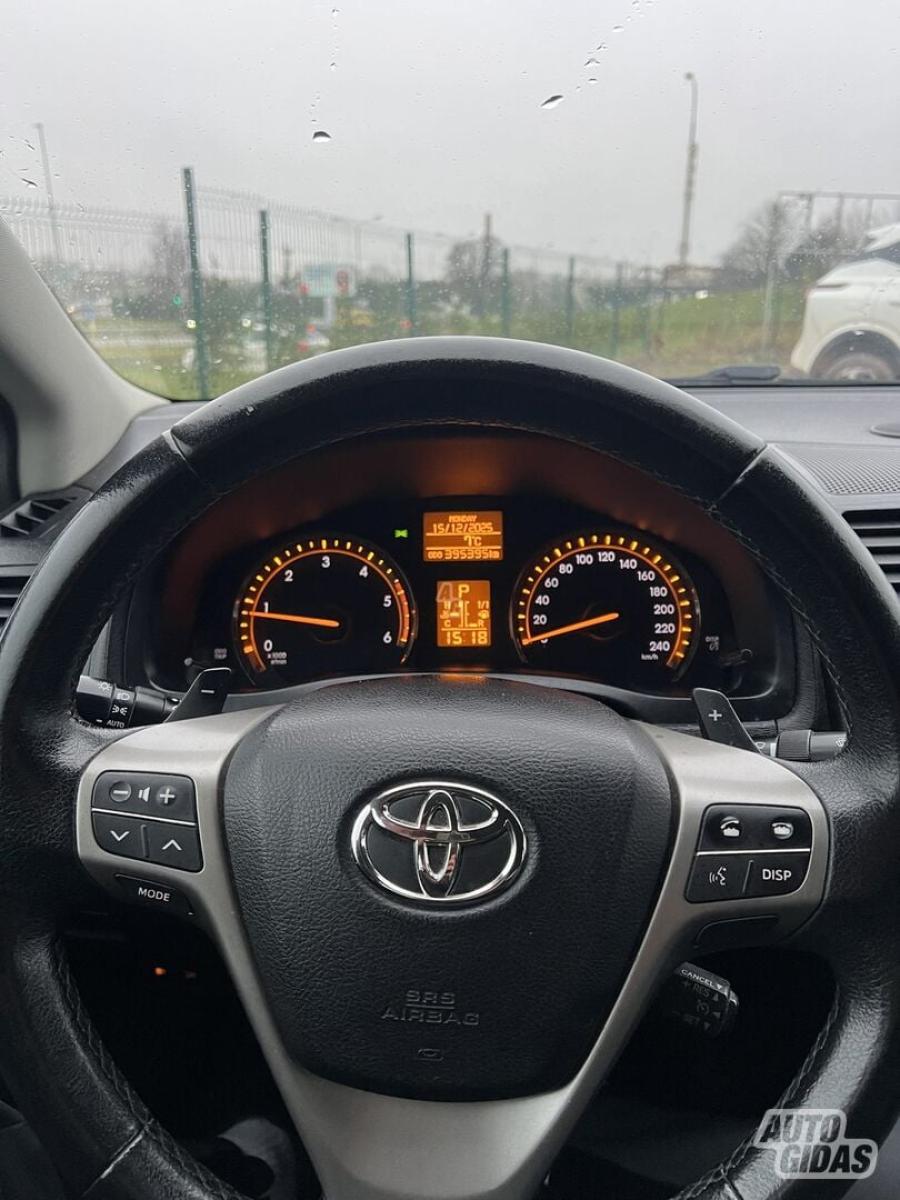 Toyota Avensis 2009 Klaipėda, ar dzinēja tilpumu 2.20 L un nobraukumu 395 tūkst. km par 3000 €, foto 13 vietnē AUTOMOTO.COM.LV