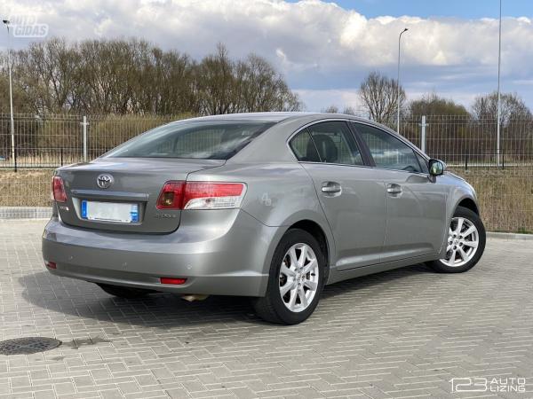 Toyota Avensis 2009 in Taurage, with an engine capacity of 2.20 L and mileage of 282 thousand km for 4500 €, photo 4 on AUTOMOTO.COM.LV