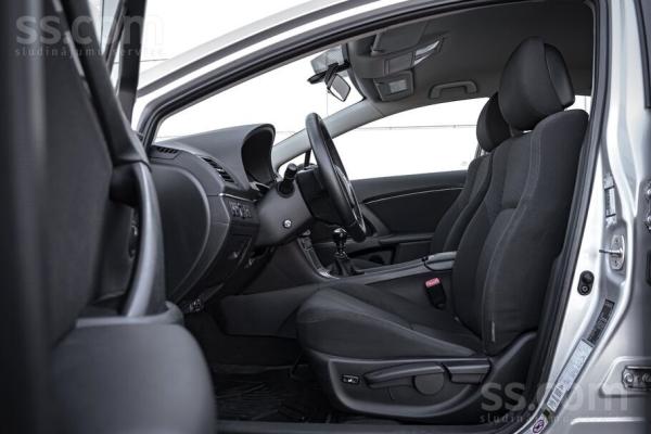 Toyota Avensis 2009 Rīga, ar dzinēja tilpumu 2.00 L un nobraukumu 297 tūkst. km par 3750 €, foto 7 vietnē AUTOMOTO.COM.LV