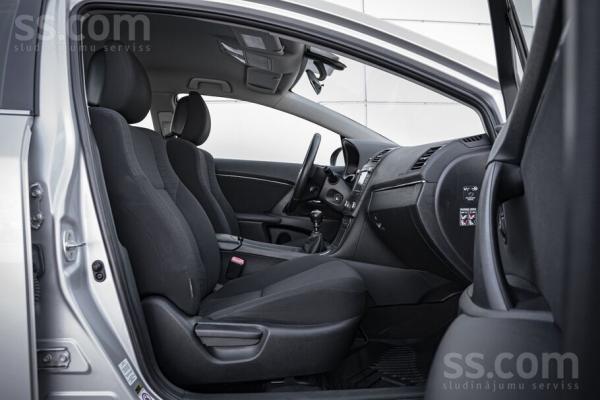 Toyota Avensis 2009 Rīga, ar dzinēja tilpumu 2.00 L un nobraukumu 297 tūkst. km par 3750 €, foto 8 vietnē AUTOMOTO.COM.LV