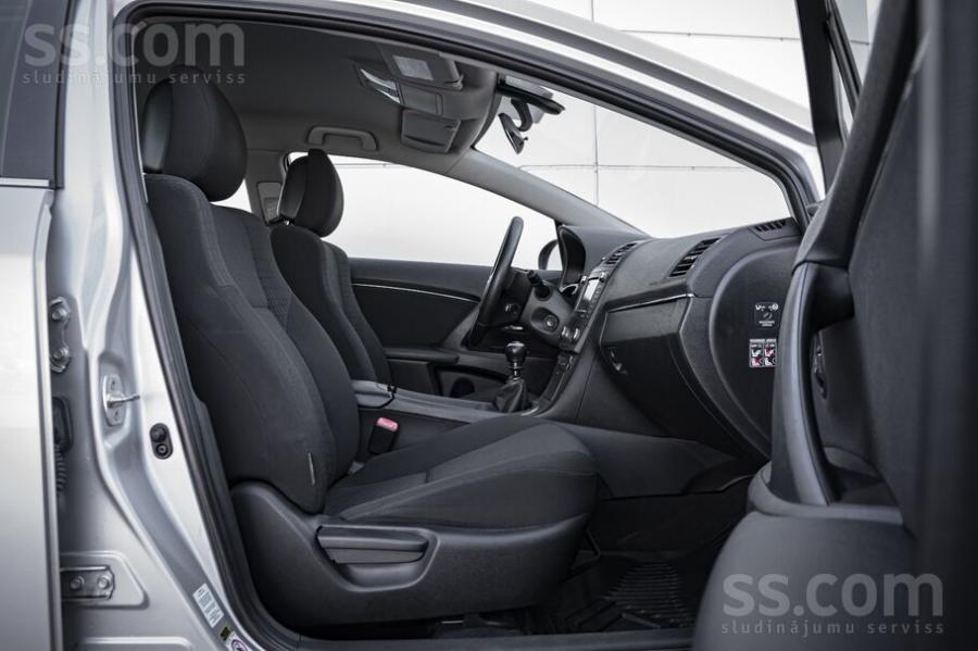 Toyota Avensis 2009 Rīga, ar dzinēja tilpumu 2.00 L un nobraukumu 297 tūkst. km par 3750 €, foto 9 vietnē AUTOMOTO.COM.LV