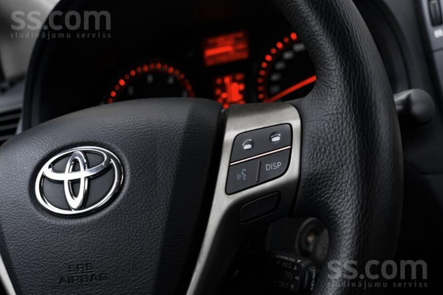 Toyota Avensis 2009 Rīga, ar dzinēja tilpumu 2.00 L un nobraukumu 297 tūkst. km par 3750 €, foto 20 vietnē AUTOMOTO.COM.LV