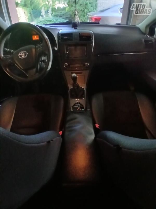 Toyota Avensis 2009 Šauļi, ar dzinēja tilpumu 2.00 L un nobraukumu 282 tūkst. km par 3500 €, foto 6 vietnē AUTOMOTO.COM.LV