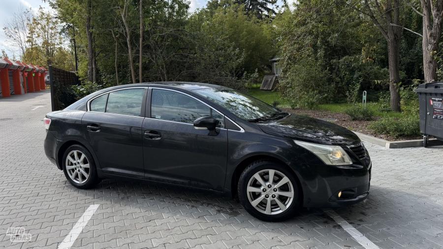 Toyota Avensis 2009 in Vilnius, with an engine capacity of 2.20 L and mileage of 347 thousand km for 2450 €, photo 5 on AUTOMOTO.COM.LV