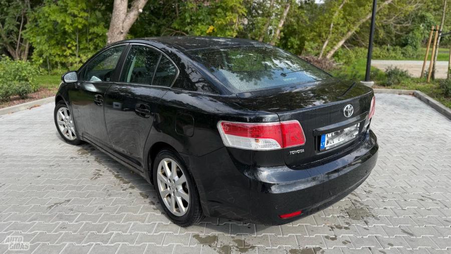 Toyota Avensis 2009 in Vilnius, with an engine capacity of 2.20 L and mileage of 347 thousand km for 2450 €, photo 7 on AUTOMOTO.COM.LV