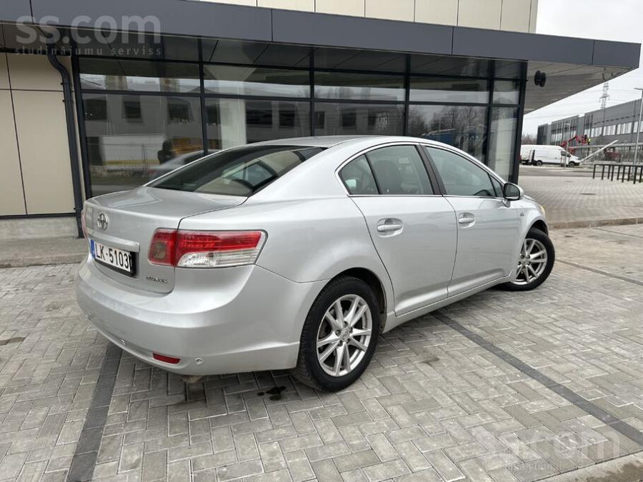 Toyota Avensis 2010 Rīga, ar dzinēja tilpumu 2.20 L un nobraukumu 246 tūkst. km par 4250 €, foto 1 vietnē AUTOMOTO.COM.LV