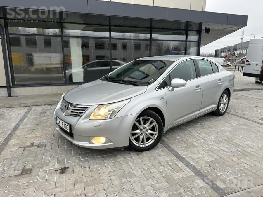 Toyota Avensis 2010 Rīga, ar dzinēja tilpumu 2.20 L un nobraukumu 246 tūkst. km par 4250 €, foto 3 vietnē AUTOMOTO.COM.LV