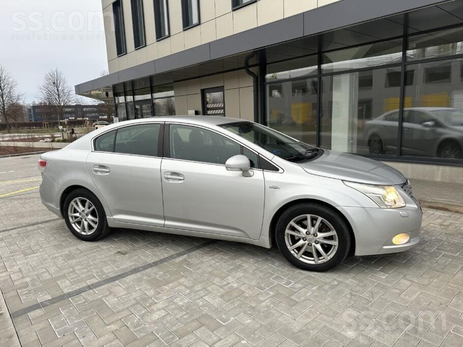 Toyota Avensis 2010 Rīga, ar dzinēja tilpumu 2.20 L un nobraukumu 246 tūkst. km par 4250 €, foto 6 vietnē AUTOMOTO.COM.LV