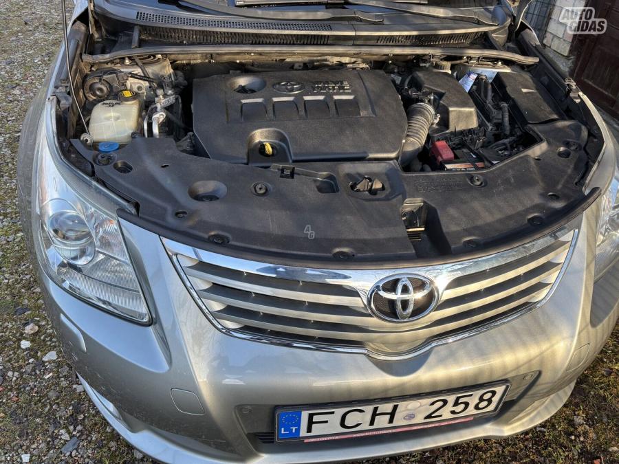 Toyota Avensis 2010 in Taurage, with an engine capacity of 1.80 L and mileage of 127 thousand km for 3800 €, photo 7 on AUTOMOTO.COM.LV