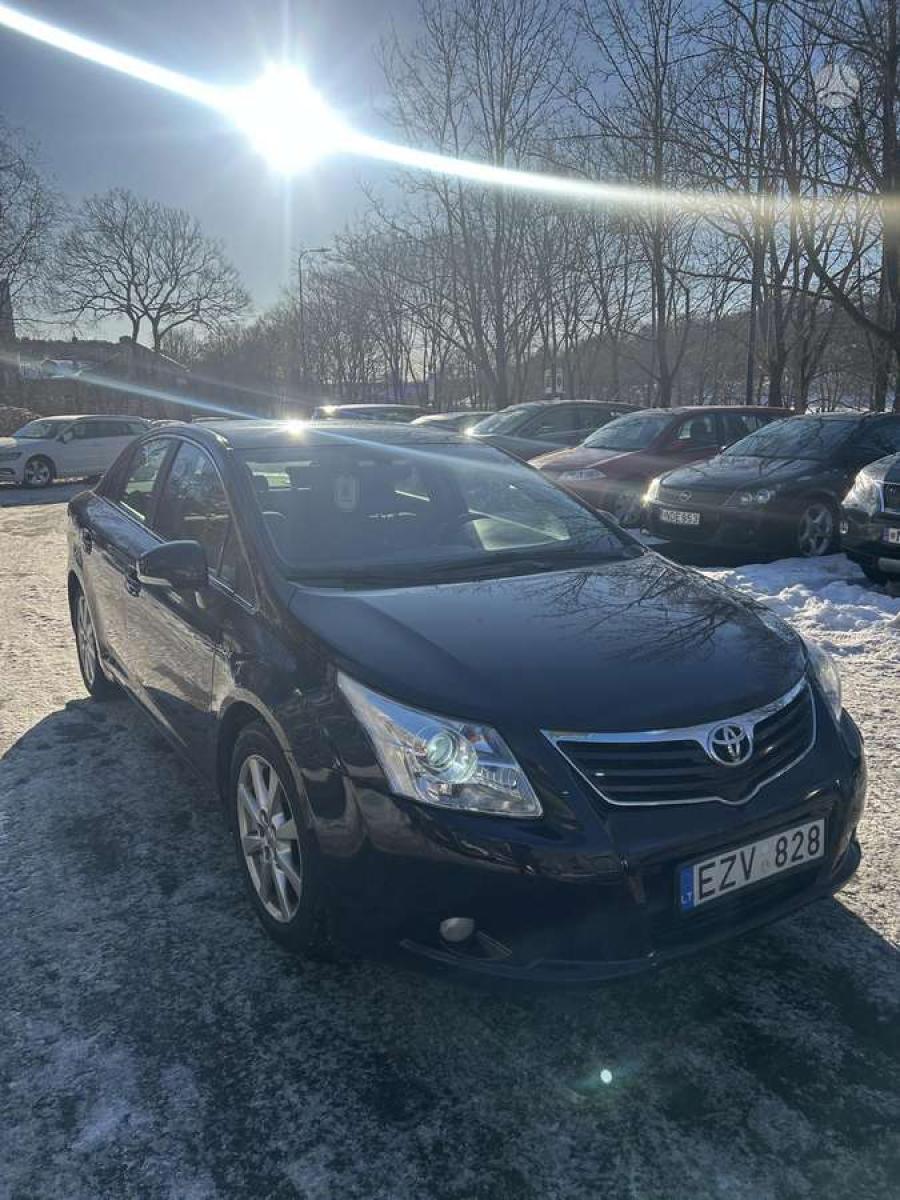 Toyota Avensis 2010 Viļņa, ar dzinēja tilpumu 2.23 L un nobraukumu 273 tūkst. km par 3500 €, foto 1 vietnē AUTOMOTO.COM.LV