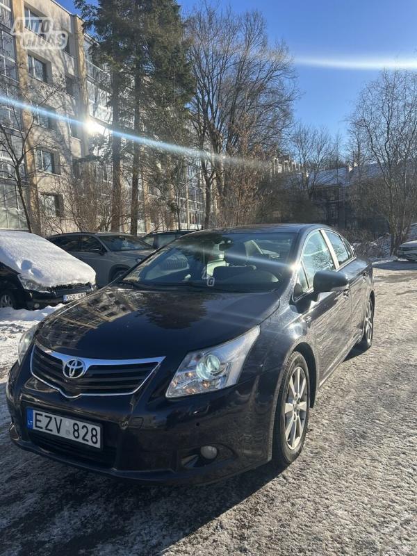 Toyota Avensis 2010 in Vilnius, with an engine capacity of 2.20 L and mileage of 273 thousand km for 3500 €, photo 1 on AUTOMOTO.COM.LV