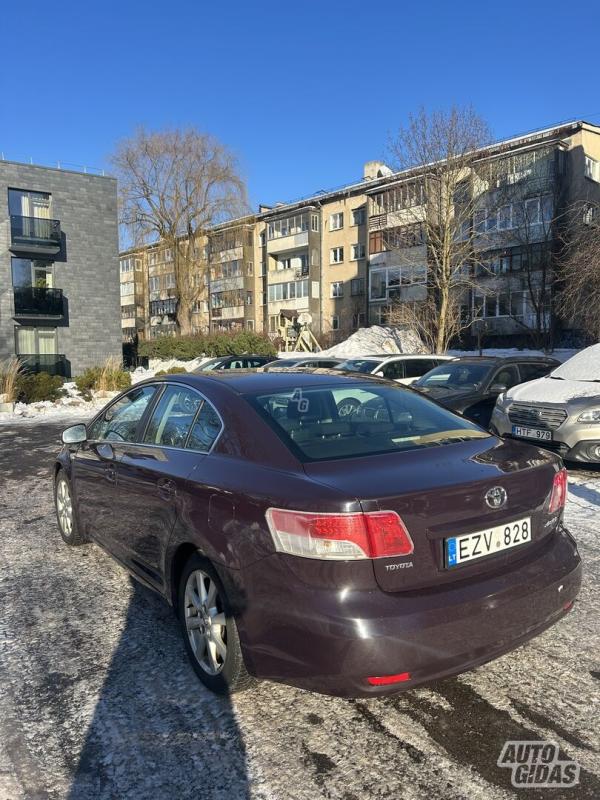 Toyota Avensis 2010 in Vilnius, with an engine capacity of 2.20 L and mileage of 273 thousand km for 2750 €, photo 3 on AUTOMOTO.COM.LV