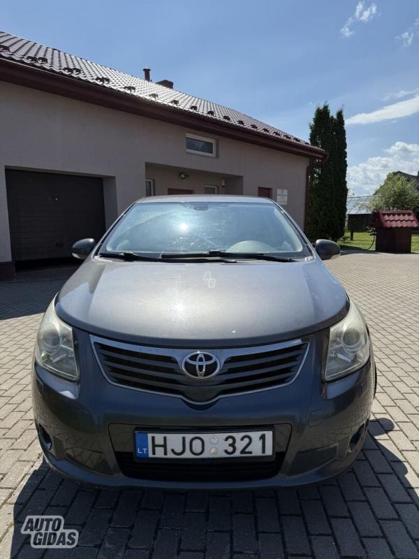 Toyota Avensis 2010 Viļņa, ar dzinēja tilpumu 1.80 L un nobraukumu 252 tūkst. km par 3500 €, foto 3 vietnē AUTOMOTO.COM.LV