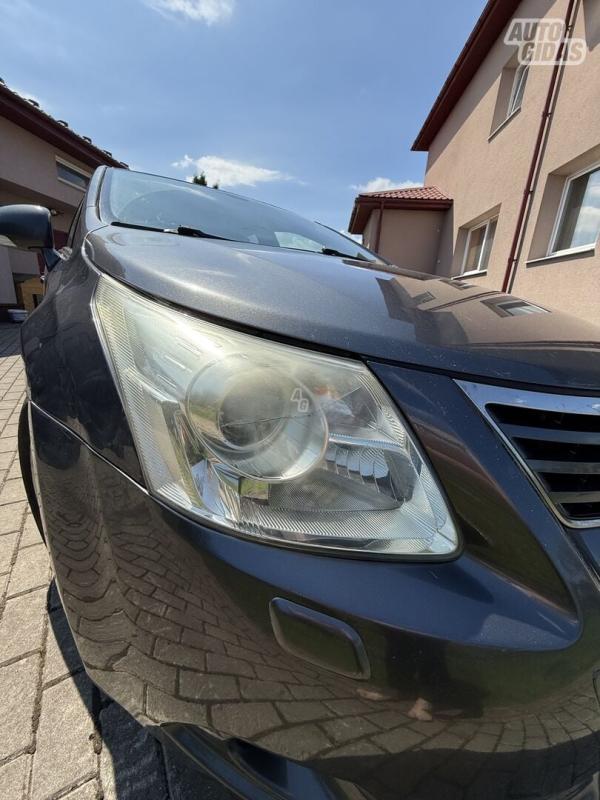 Toyota Avensis 2010 Viļņa, ar dzinēja tilpumu 1.80 L un nobraukumu 252 tūkst. km par 3500 €, foto 4 vietnē AUTOMOTO.COM.LV