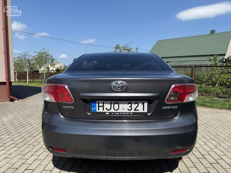 Toyota Avensis 2010 in Vilnius, with an engine capacity of 1.80 L and mileage of 252 thousand km for 3500 €, photo 10 on AUTOMOTO.COM.LV