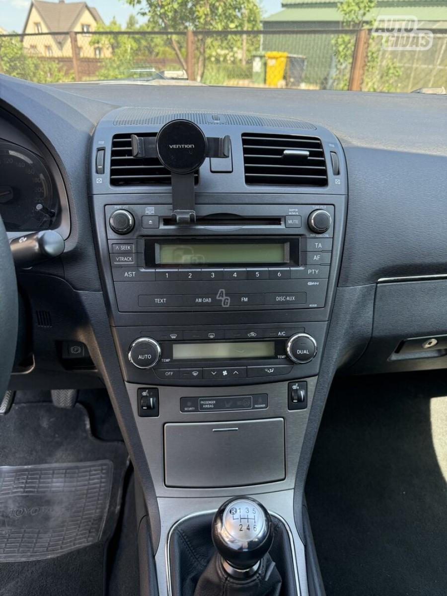 Toyota Avensis 2010 Viļņa, ar dzinēja tilpumu 1.80 L un nobraukumu 252 tūkst. km par 3700 €, foto 15 vietnē AUTOMOTO.COM.LV