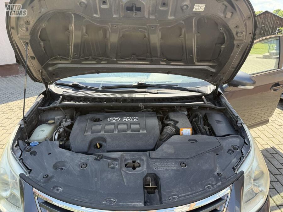Toyota Avensis 2010 Viļņa, ar dzinēja tilpumu 1.80 L un nobraukumu 252 tūkst. km par 3700 €, foto 17 vietnē AUTOMOTO.COM.LV
