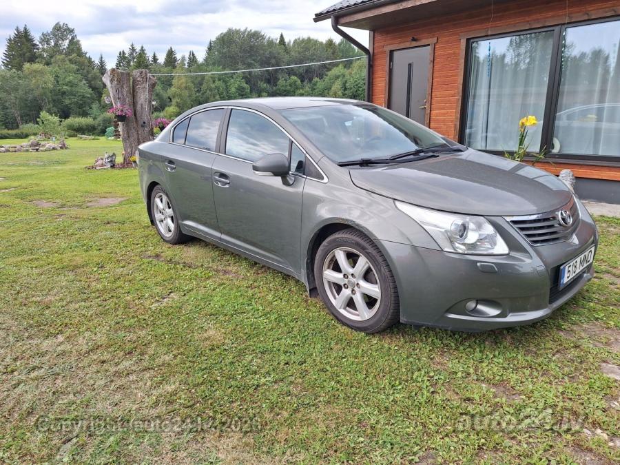 Toyota Avensis 2010 in Saue, with an engine capacity of 2.00 L and mileage of 319 thousand km for 1950 €, photo 5 on AUTOMOTO.COM.LV