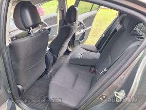 Toyota Avensis 2010 in Saue, with an engine capacity of 2.00 L and mileage of 319 thousand km for 1950 €, photo 10 on AUTOMOTO.COM.LV