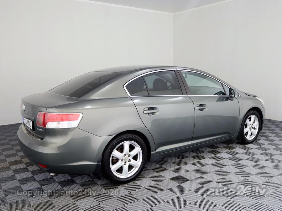 Toyota Avensis 2010 in Tallinn, with an engine capacity of 2.00 L and mileage of 319 thousand km for 2999 €, photo 4 on AUTOMOTO.COM.LV