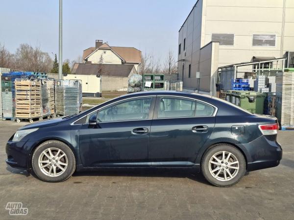 Toyota Avensis 2011 in Silute, with an engine capacity of 2.00 L and mileage of 250 thousand km for 3000 €, photo 4 on AUTOMOTO.COM.LV