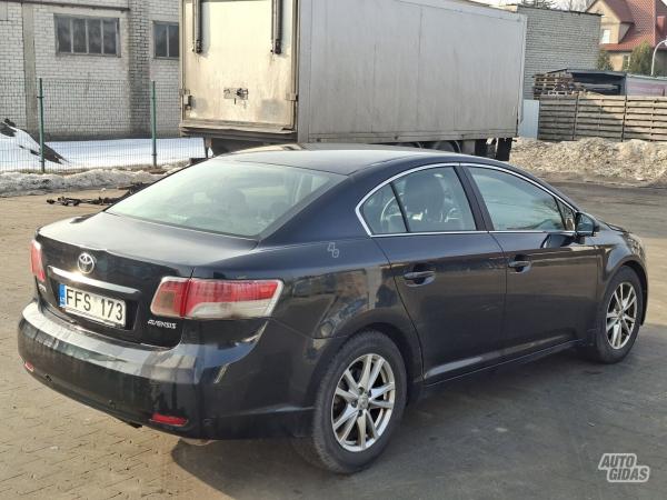 Toyota Avensis 2011 in Silute, with an engine capacity of 2.00 L and mileage of 250 thousand km for 3000 €, photo 5 on AUTOMOTO.COM.LV