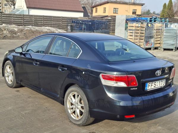 Toyota Avensis 2011 in Silute, with an engine capacity of 2.00 L and mileage of 250 thousand km for 3000 €, photo 7 on AUTOMOTO.COM.LV