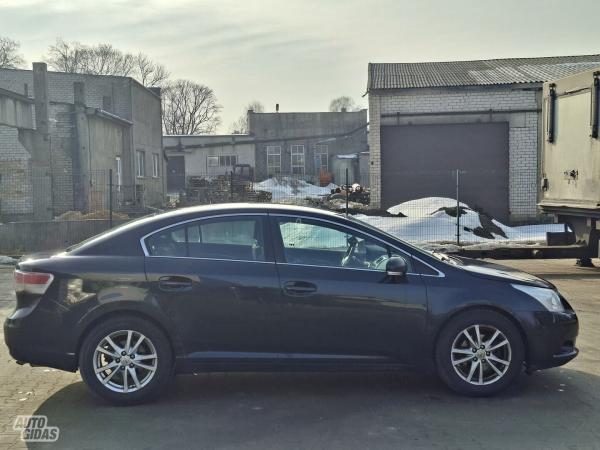 Toyota Avensis 2011 in Silute, with an engine capacity of 2.00 L and mileage of 250 thousand km for 3000 €, photo 8 on AUTOMOTO.COM.LV