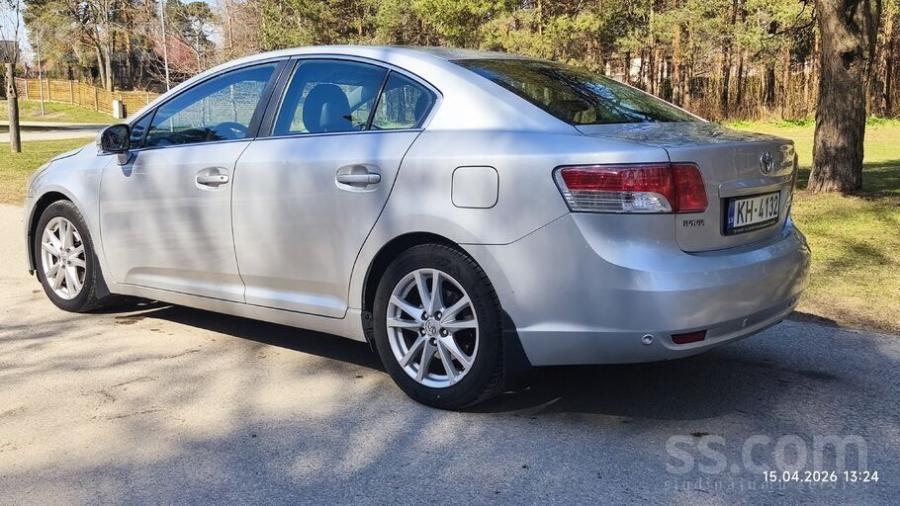 Toyota Avensis 2011 in Jurmala, with an engine capacity of 1.80 L and mileage of 270 thousand km for 4799 €, photo 8 on AUTOMOTO.COM.LV
