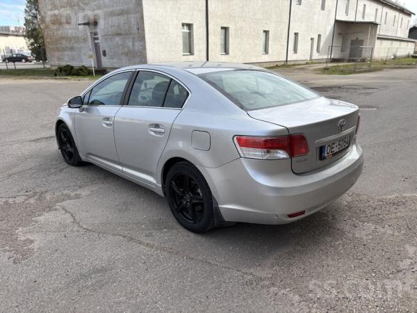 Toyota Avensis 2011 Rīga, ar dzinēja tilpumu 2.20 L un nobraukumu 285 tūkst. km par 3590 €, foto 3 vietnē AUTOMOTO.COM.LV