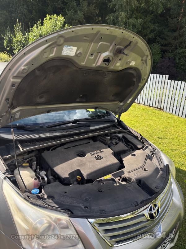Toyota Avensis 2011 in Tallinn, with an engine capacity of 2.00 L and mileage of 203 thousand km for 4000 €, photo 5 on AUTOMOTO.COM.LV