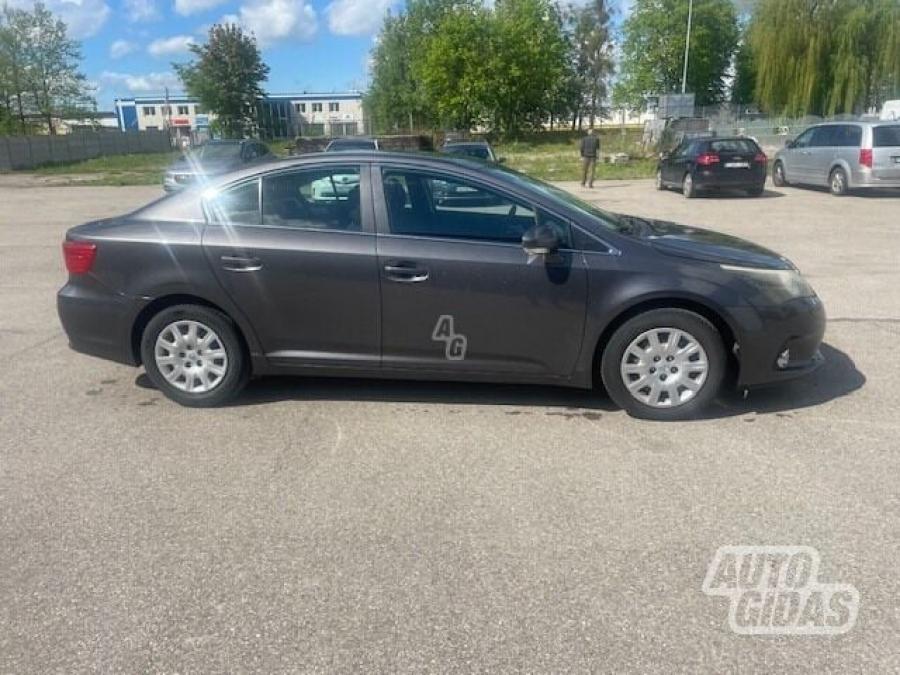 Toyota Avensis 2012 Kauņa, ar dzinēja tilpumu 1.80 L un nobraukumu 166 tūkst. km par 7500 €, foto 3 vietnē AUTOMOTO.COM.LV