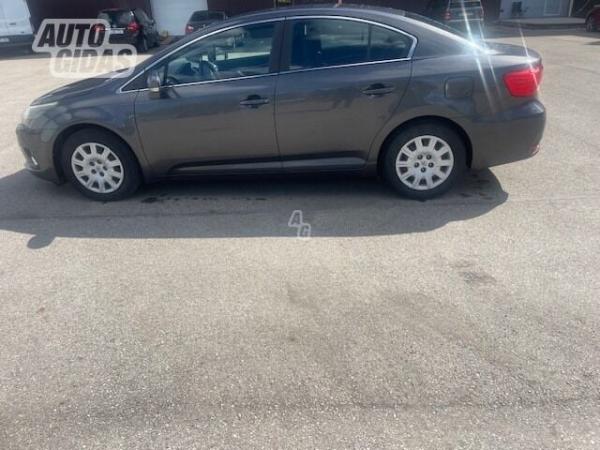 Toyota Avensis 2012 in Kaunas, with an engine capacity of 1.80 L and mileage of 166 thousand km for 7500 €, photo 5 on AUTOMOTO.COM.LV
