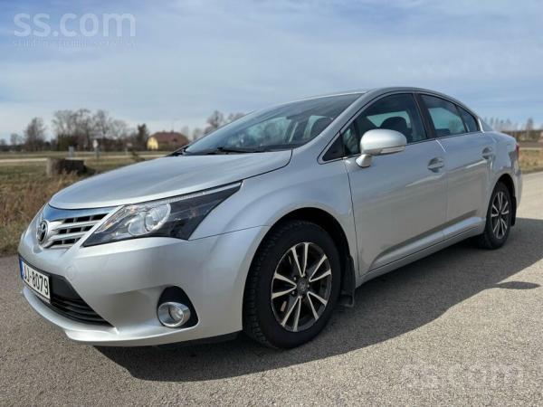 Toyota Avensis 2013 in Riga, with an engine capacity of 2.00 L and mileage of 118 thousand km for 5800 €, photo 4 on AUTOMOTO.COM.LV