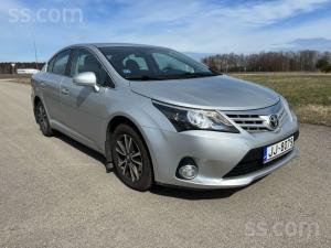 Toyota Avensis 2013 in Riga, with an engine capacity of 2.00 L and mileage of 118 thousand km for 5800 €, photo 11 on AUTOMOTO.COM.LV