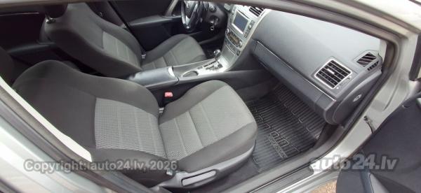 Toyota Avensis 2013 in Tartu, with an engine capacity of 1.80 L and mileage of 160 thousand km for 7000 €, photo 11 on AUTOMOTO.COM.LV