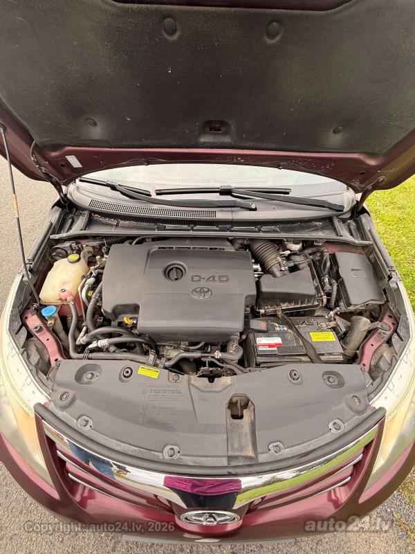Toyota Avensis 2013 in Tallinn, with an engine capacity of 2.00 L and mileage of 156 thousand km for 7900 €, photo 9 on AUTOMOTO.COM.LV