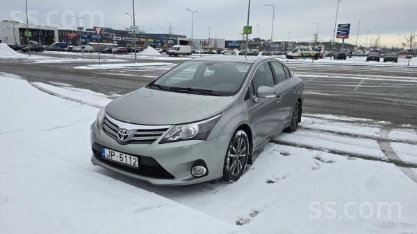 Toyota Avensis 2014 in Riga, with an engine capacity of 2.00 L and mileage of 416 thousand km for 4230 €, photo 2 on AUTOMOTO.COM.LV