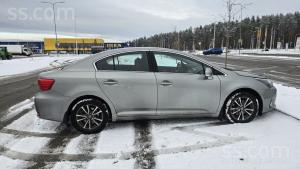 Toyota Avensis 2014 in Riga, with an engine capacity of 2.00 L and mileage of 416 thousand km for 4230 €, photo 3 on AUTOMOTO.COM.LV