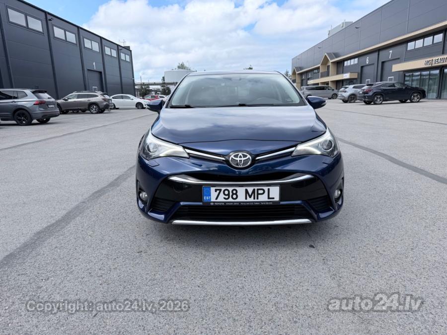 Toyota Avensis 2015 Tallina, ar dzinēja tilpumu 2.00 L un nobraukumu 140 tūkst. km par 13300 €, foto 4 vietnē AUTOMOTO.COM.LV