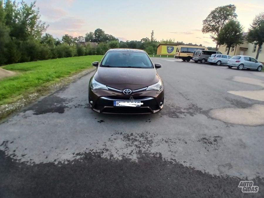 Toyota Avensis 2016 Viļņa, ar dzinēja tilpumu 1.80 L un nobraukumu 223 tūkst. km par 9500 €, foto 1 vietnē AUTOMOTO.COM.LV