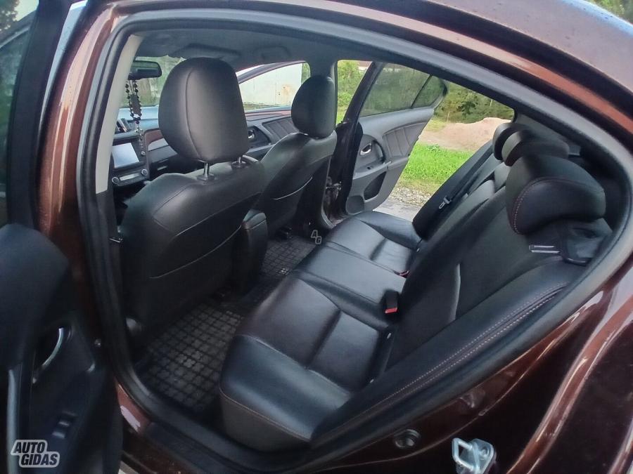 Toyota Avensis 2016 Viļņa, ar dzinēja tilpumu 1.80 L un nobraukumu 223 tūkst. km par 9500 €, foto 6 vietnē AUTOMOTO.COM.LV
