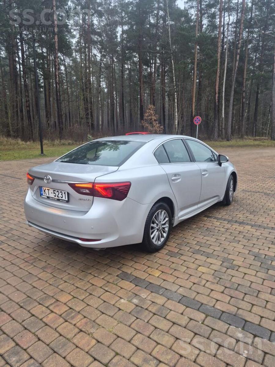 Toyota Avensis 2017 in Riga, with an engine capacity of 1.80 L and mileage of 212 thousand km for 9800 €, photo 3 on AUTOMOTO.COM.LV